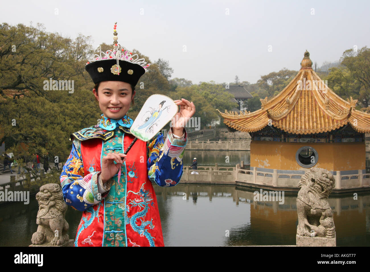 Man in Traditional Chinese Costume Stock Photo - Alamy