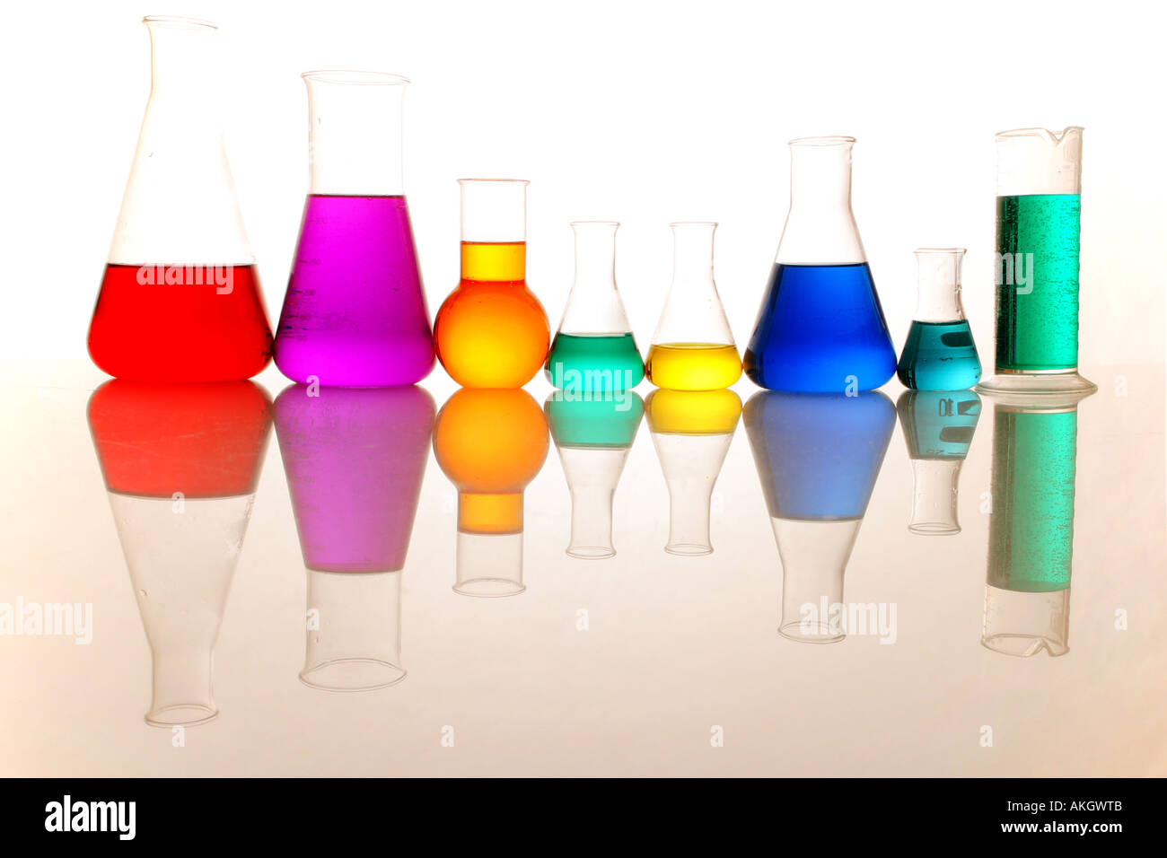 Labor scene with testtubes and beaker Stock Photo - Alamy