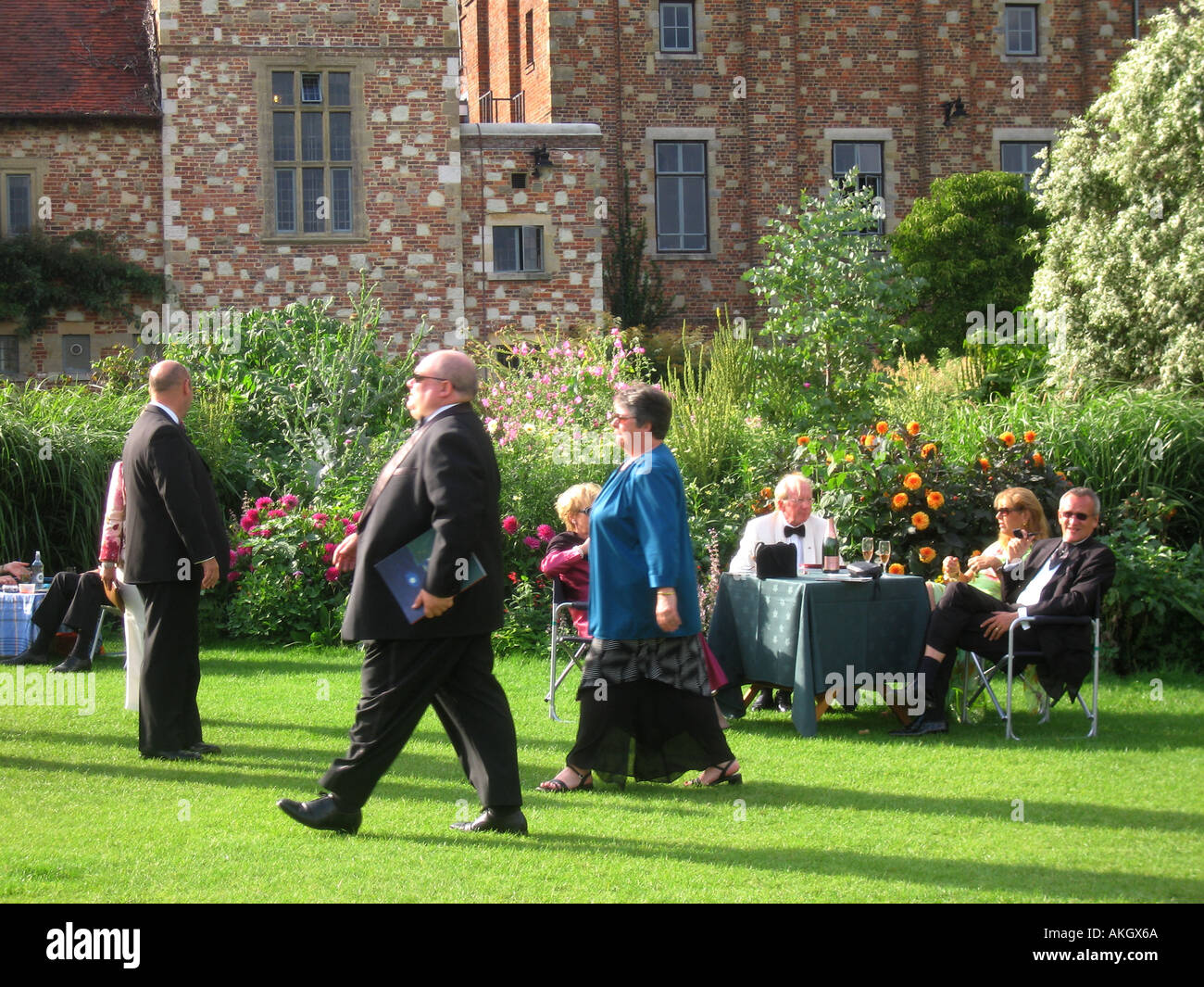 Operalovers hi-res stock photography and images - Alamy