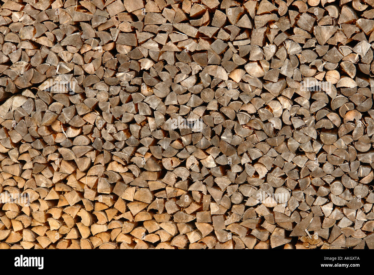Cord firewood hi-res stock photography and images - Alamy