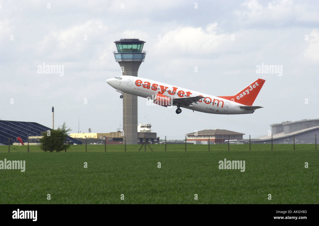 easyjet plane takes off from Luton airport Bedfordshire UK Stock Photo ...