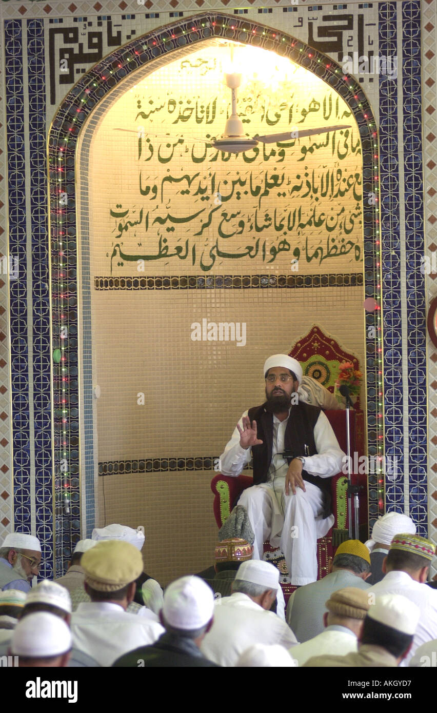 Imam leads prayers and devotion at Luton Mosque Bedfordshire UK Stock ...