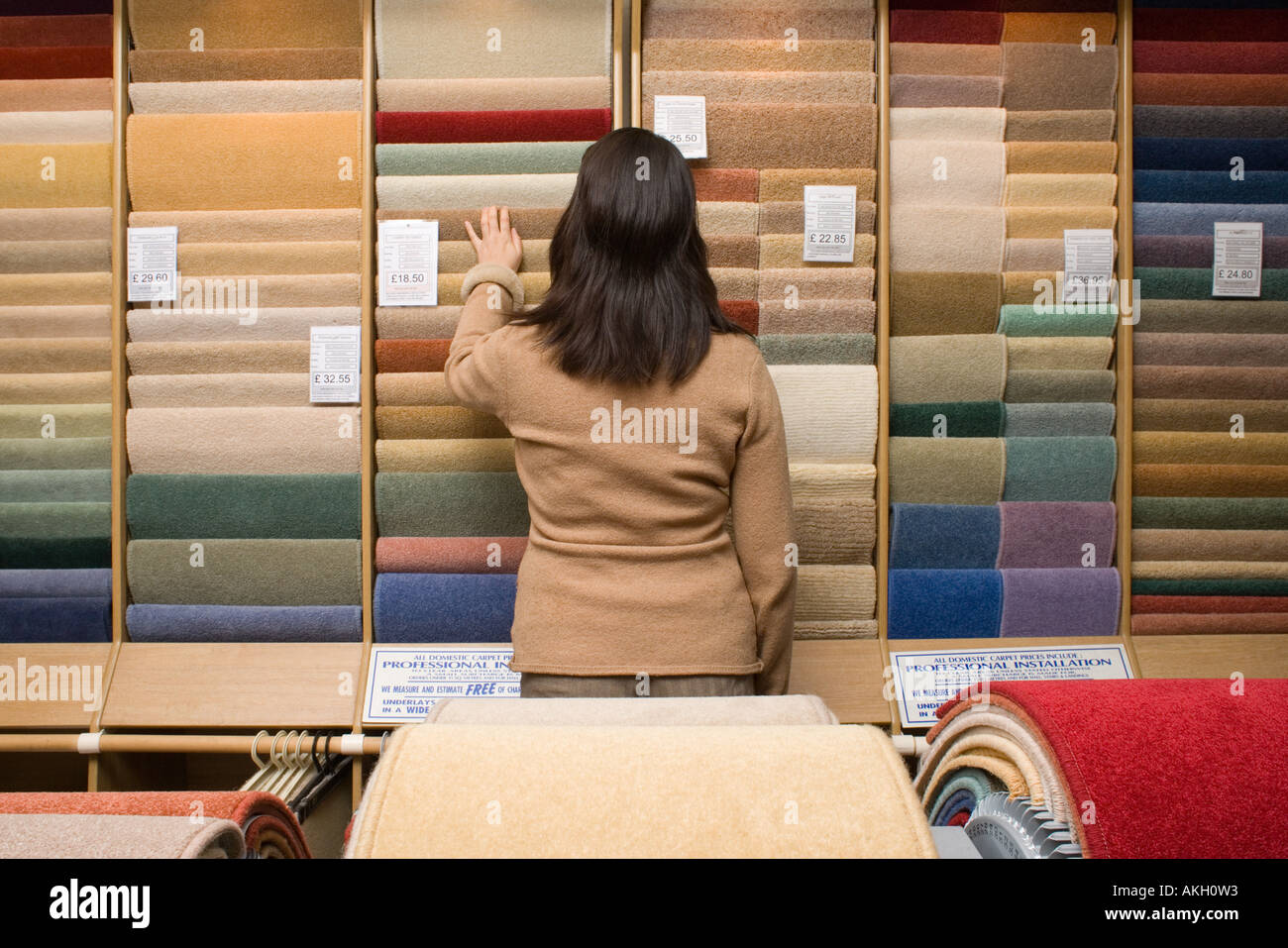 Carpet shop hi-res stock photography and images - Alamy