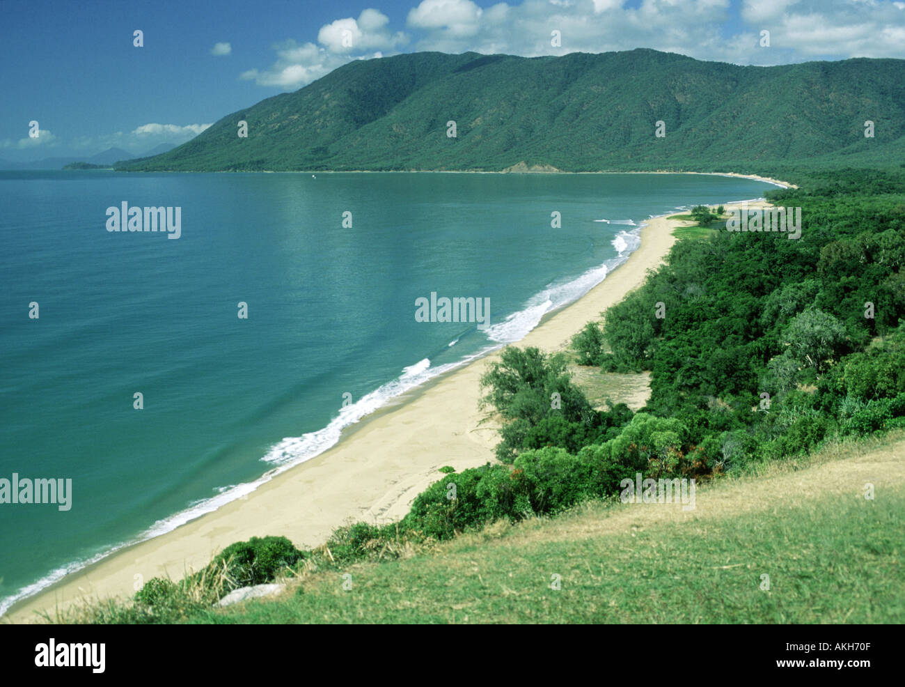 Oak beach, queensland, australia hi-res stock photography and images ...