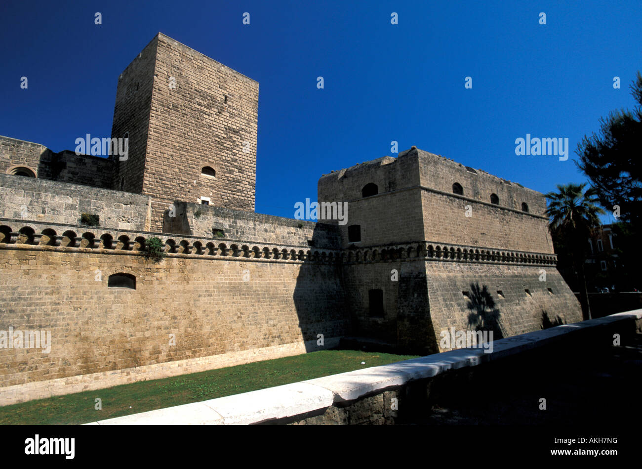 Castello Svevo, Bari, Puglia, Italy Stock Photo - Alamy