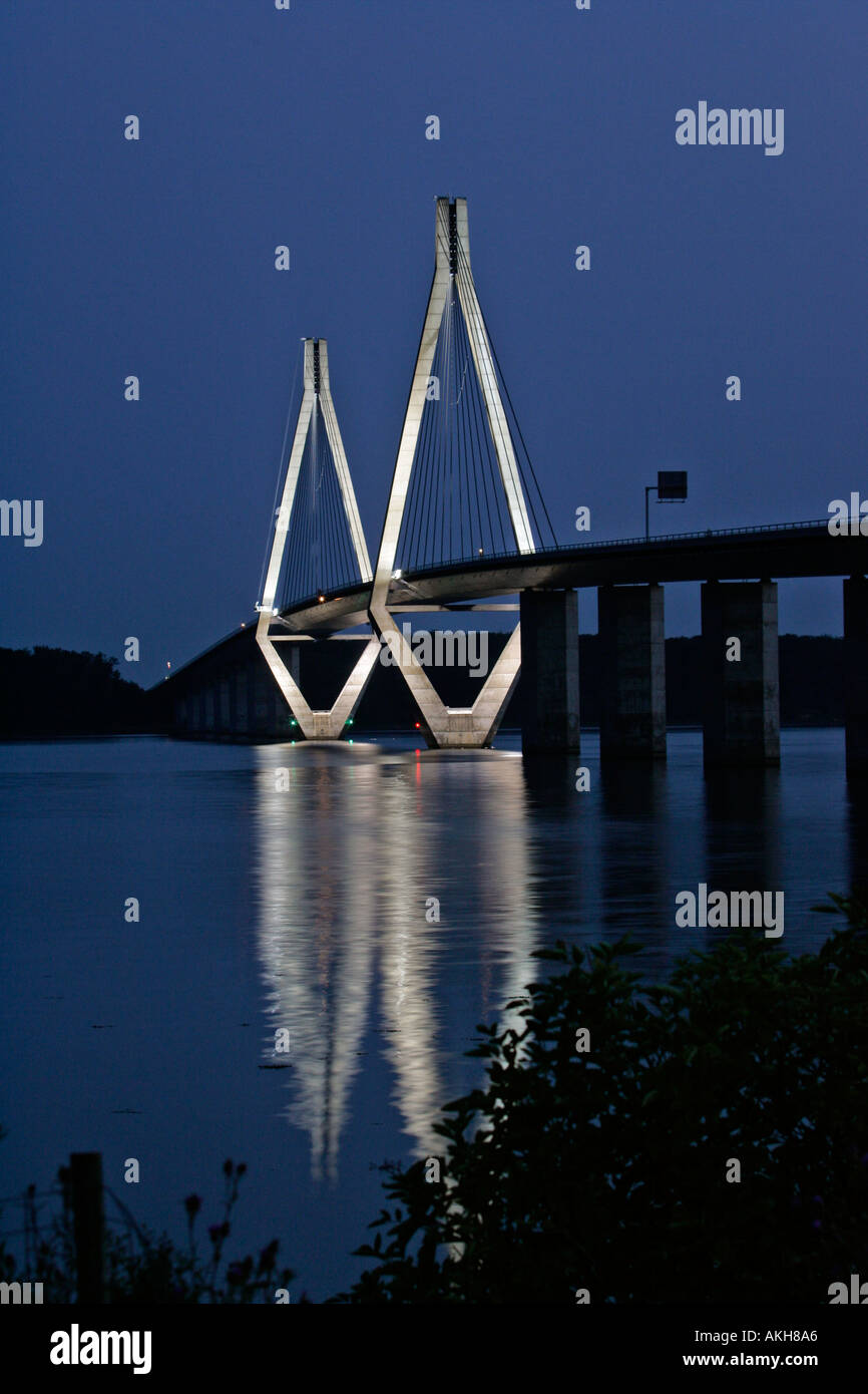 Faro brucke hi-res stock photography and images - Alamy