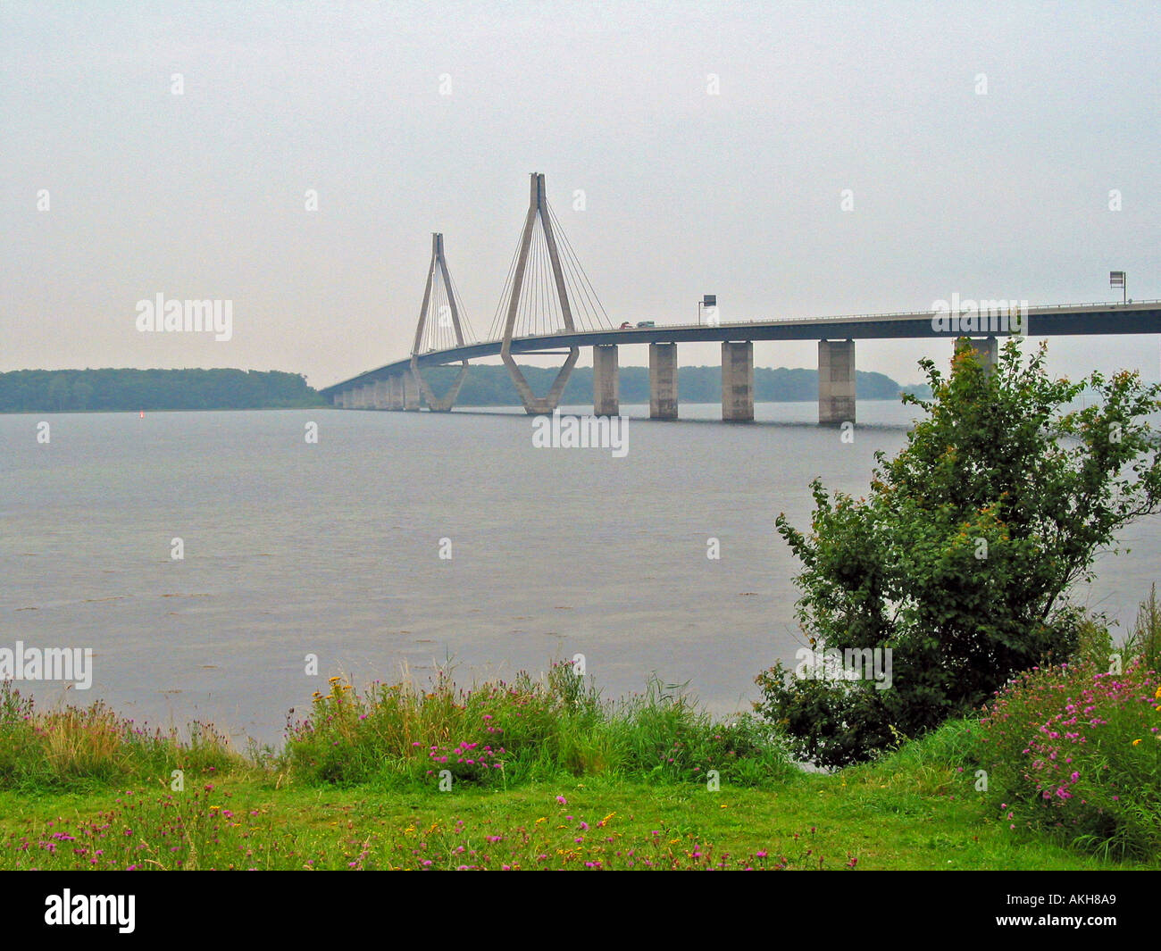 Faro brucke hi-res stock photography and images - Alamy