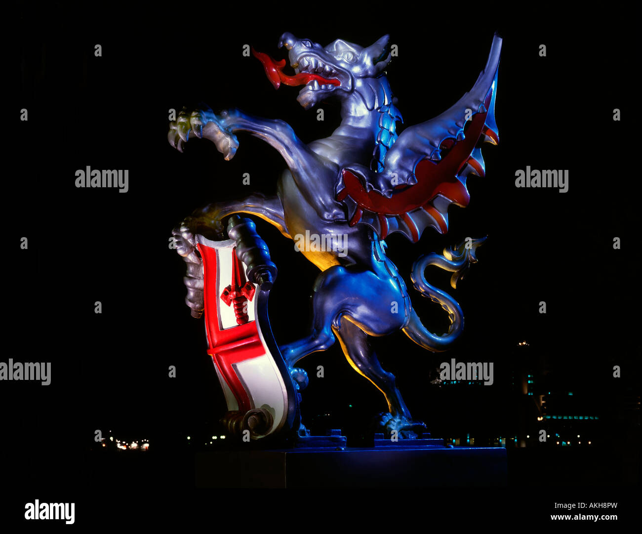 Statue of a griffin Stock Photo - Alamy