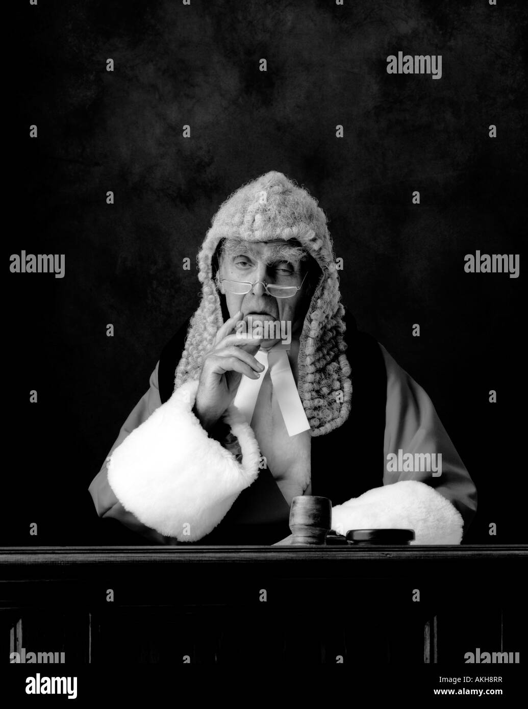 Judge, Judge uk, Judge wearing robes, Judge wearing wig, Crown Court ...