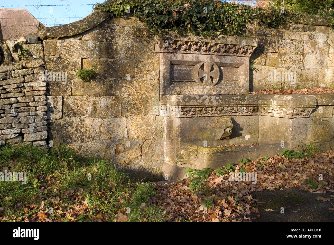 Village spring trough in Church Enstone in Oxfordshire Stock Photo - Alamy