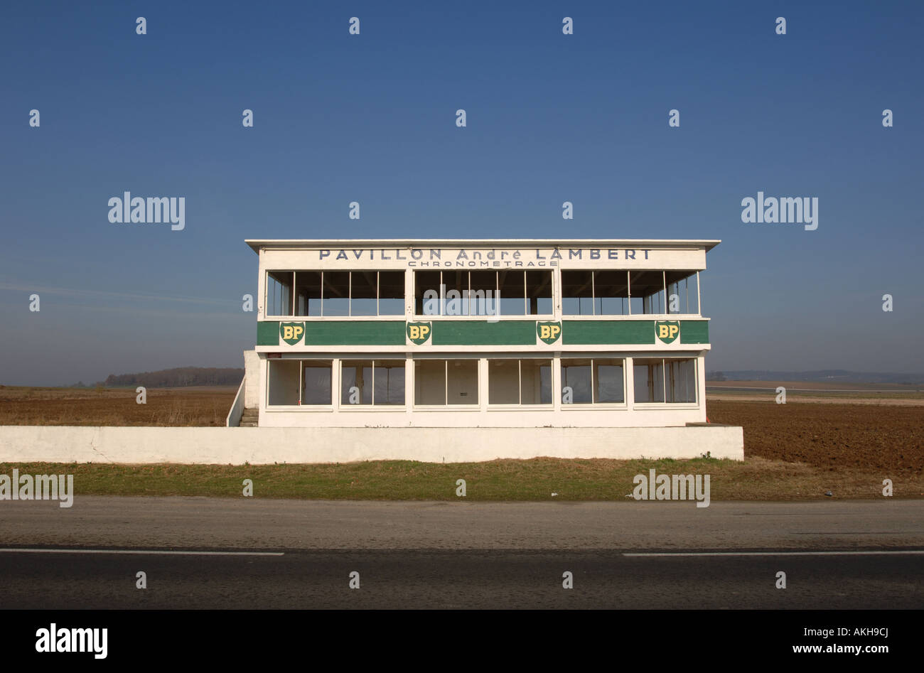 Reims Gueux historic motor circuit. The old pits and grandstand, some ...