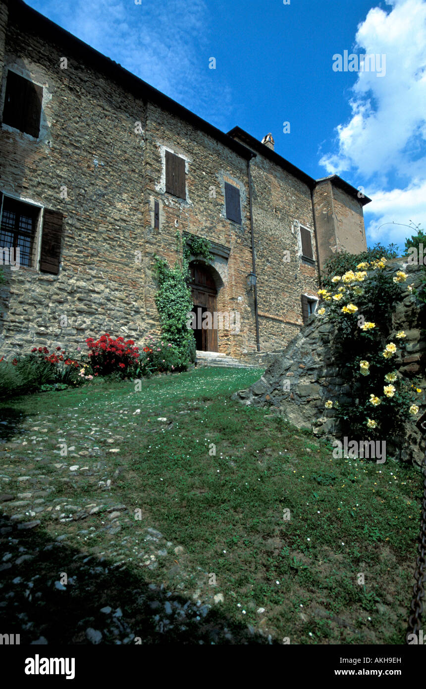 Monteleone castle, Montiano, Emilia Romagna, Italy Stock Photo - Alamy