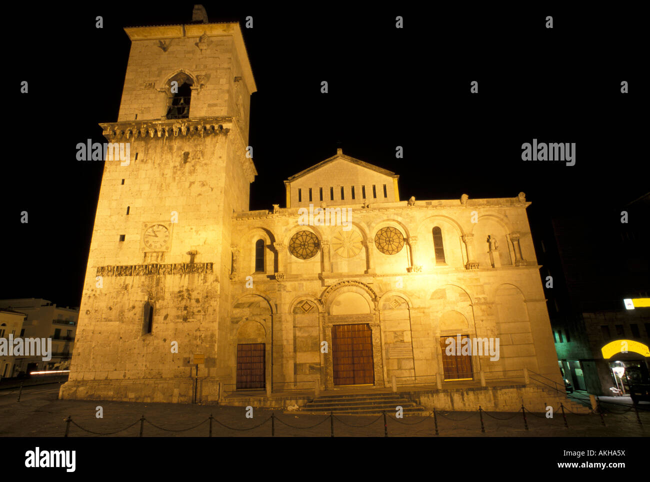 Benevento cathedral hi-res stock photography and images - Alamy