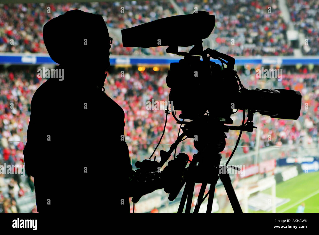 Broadcasting camera hi-res stock photography and images - Alamy