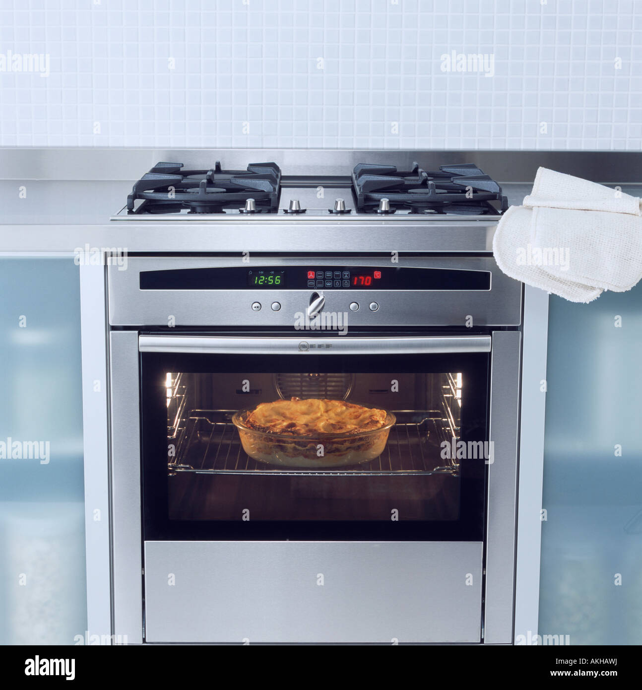 Close up of stainless steel oven in modern kitchen Stock Photo - Alamy