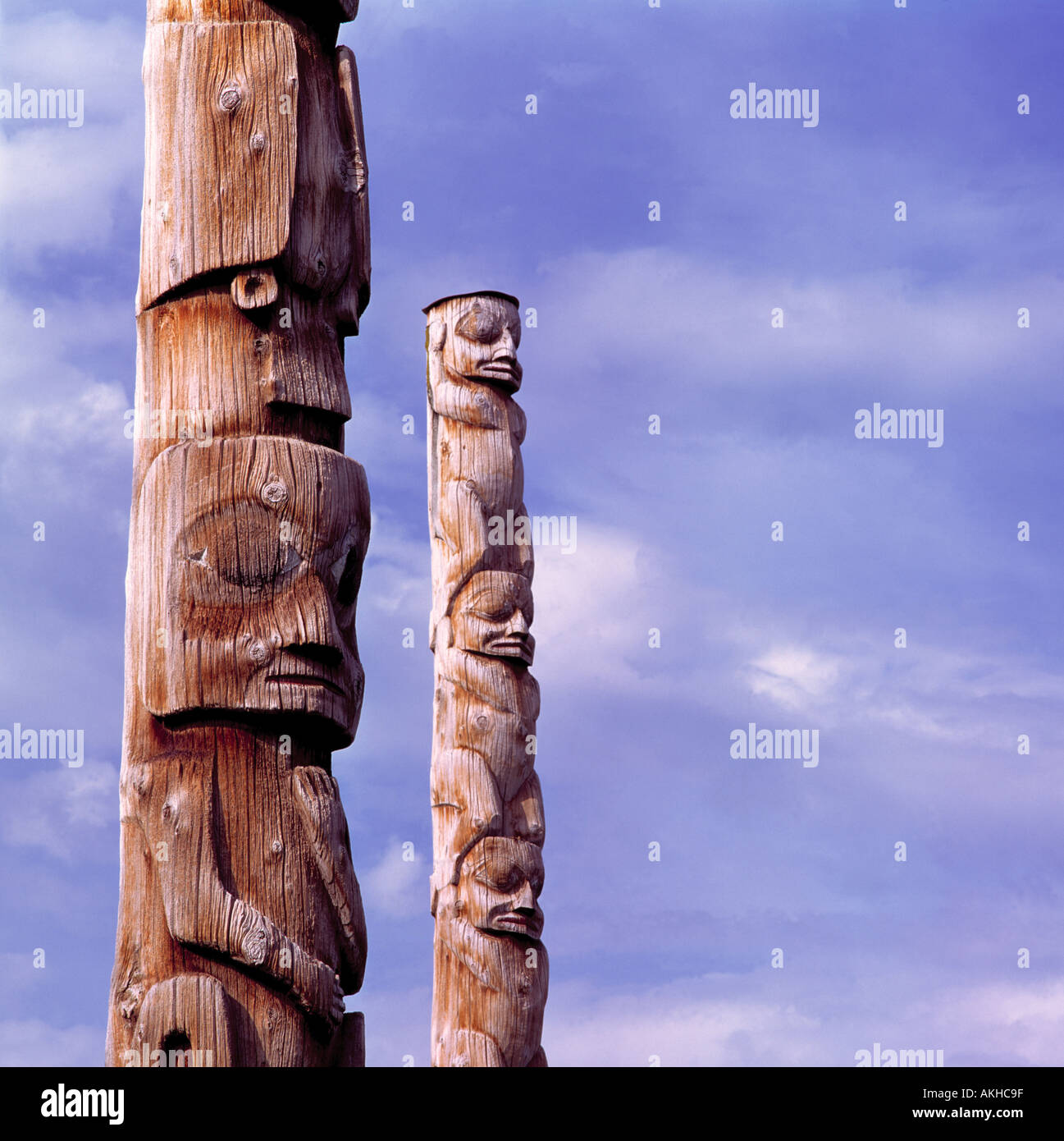 Canada totem gitxsan hi-res stock photography and images - Alamy