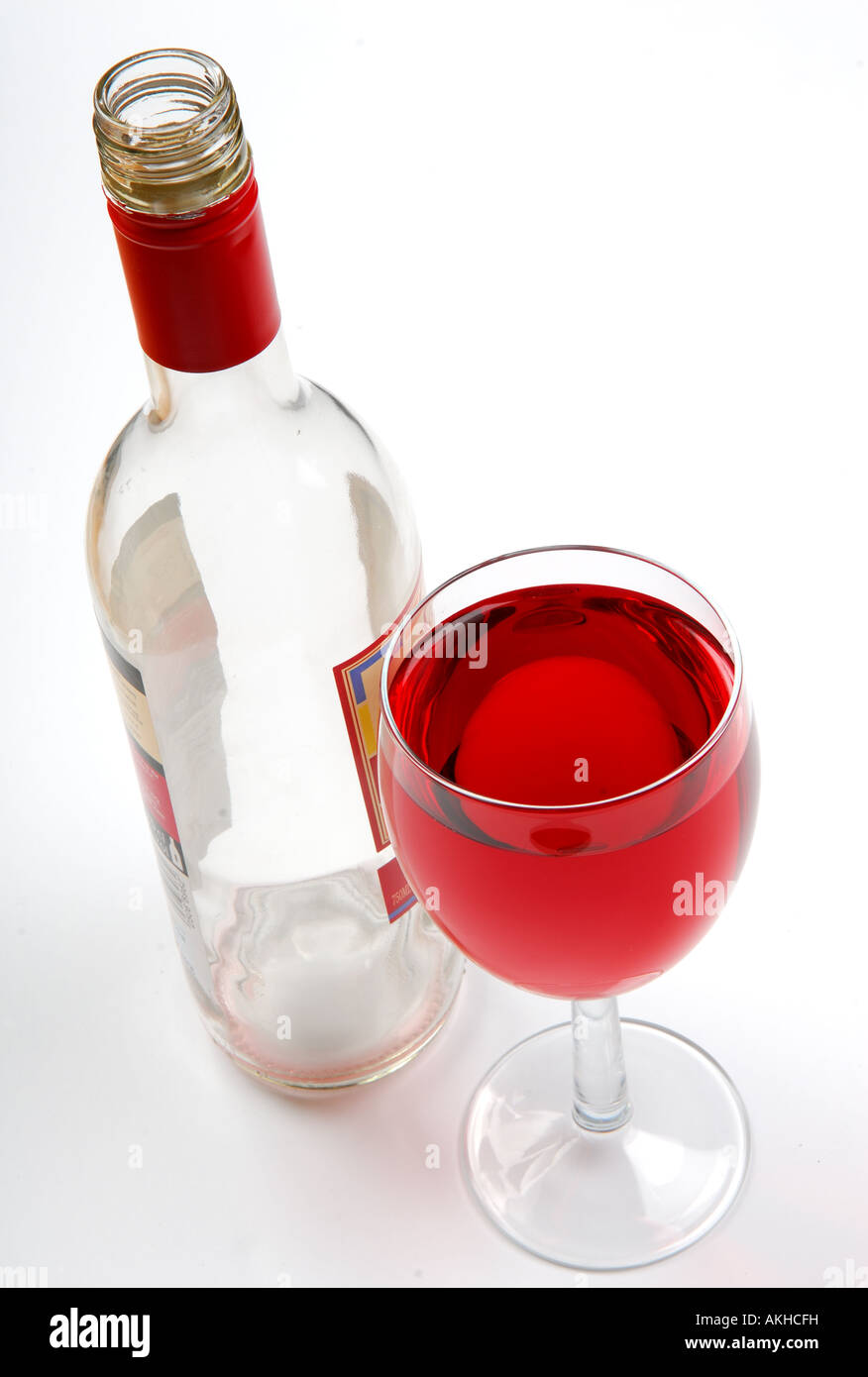Glass red wine full Cut Out Stock Images & Pictures - Alamy