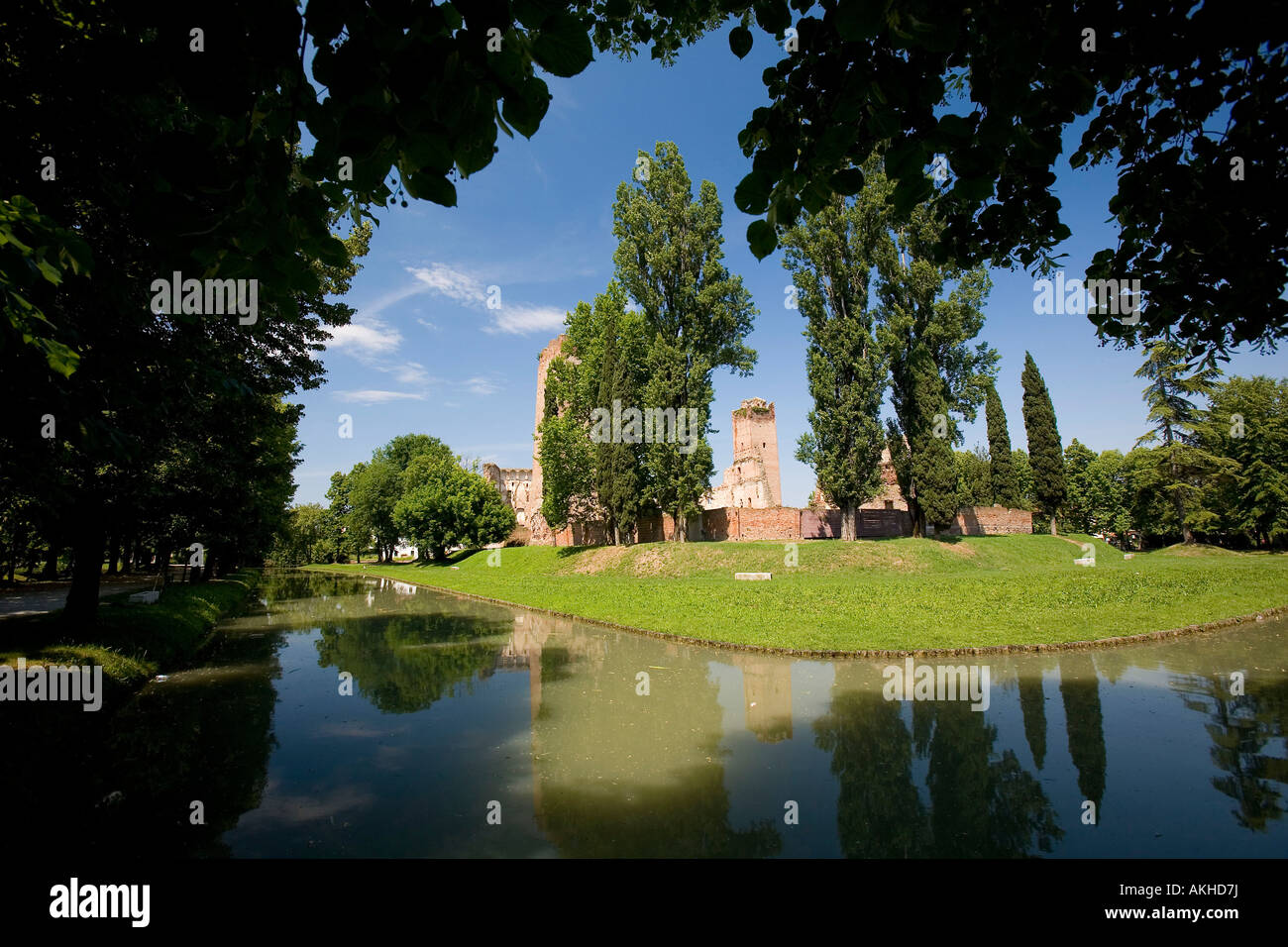 Historic castle and public garden, Noale, Veneto, Italy Stock Photo - Alamy