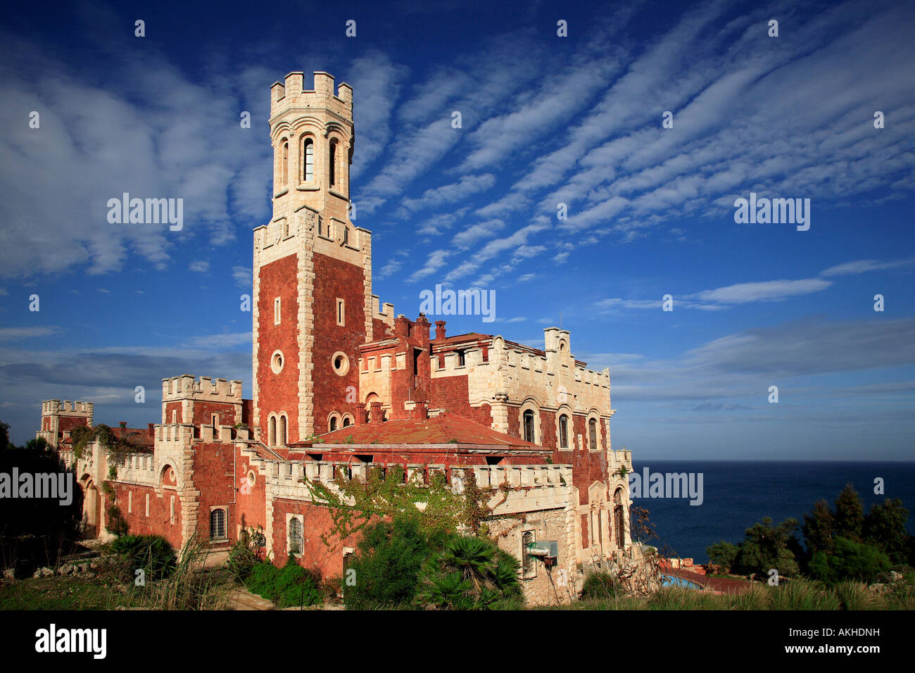Tafuri castle hi-res stock photography and images - Alamy