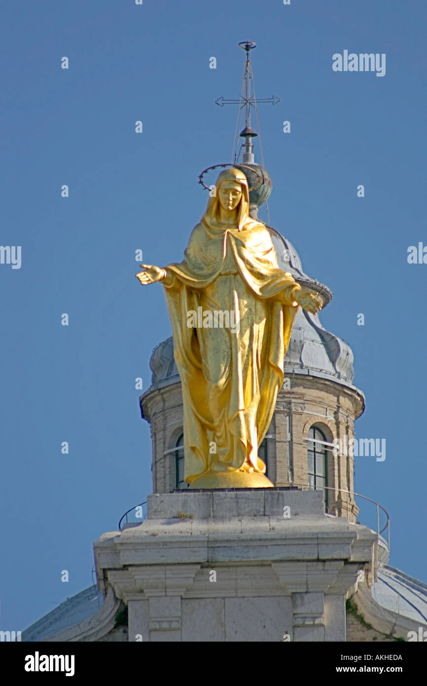Golden statue of Virgin Mary at Basilica di Santa Maria degli Angeli ...