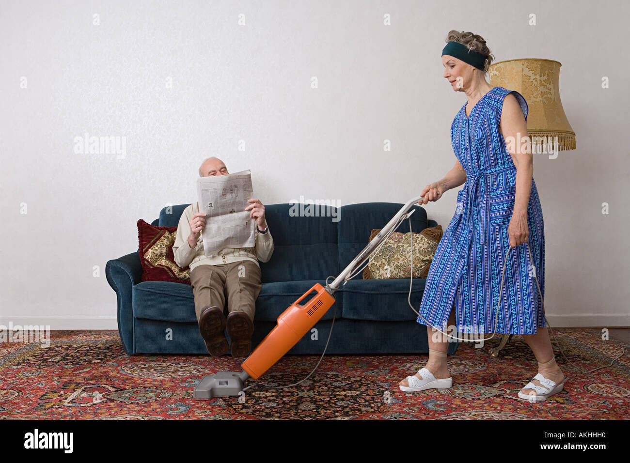 Retro woman cleaning hi-res stock photography and images - Alamy