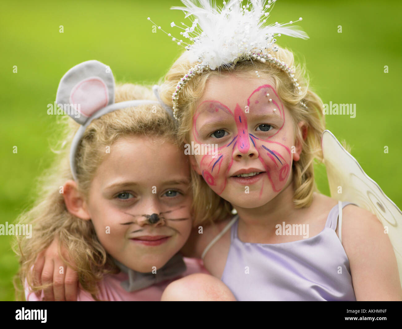 Girls in fancy dress hi-res stock photography and images - Alamy