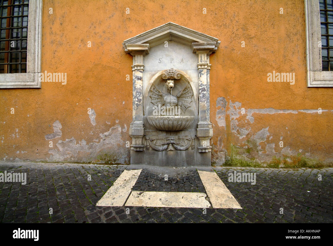 Aedicula High Resolution Stock Photography and Images - Alamy