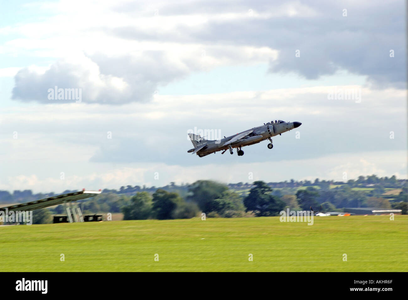Vertical take off and landing vstol hi-res stock photography and images ...