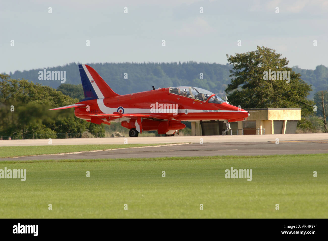1 Hawk fast jet training aircraft of the Red Arrows display team Stock ...