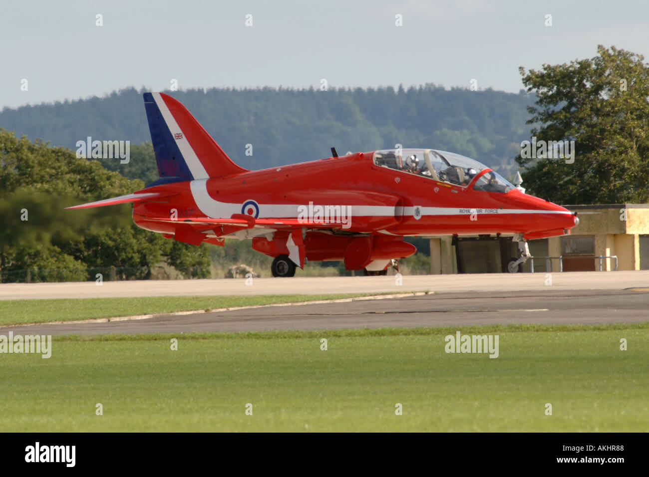1 Hawk fast jet training aircraft of the Red Arrows display team Stock ...