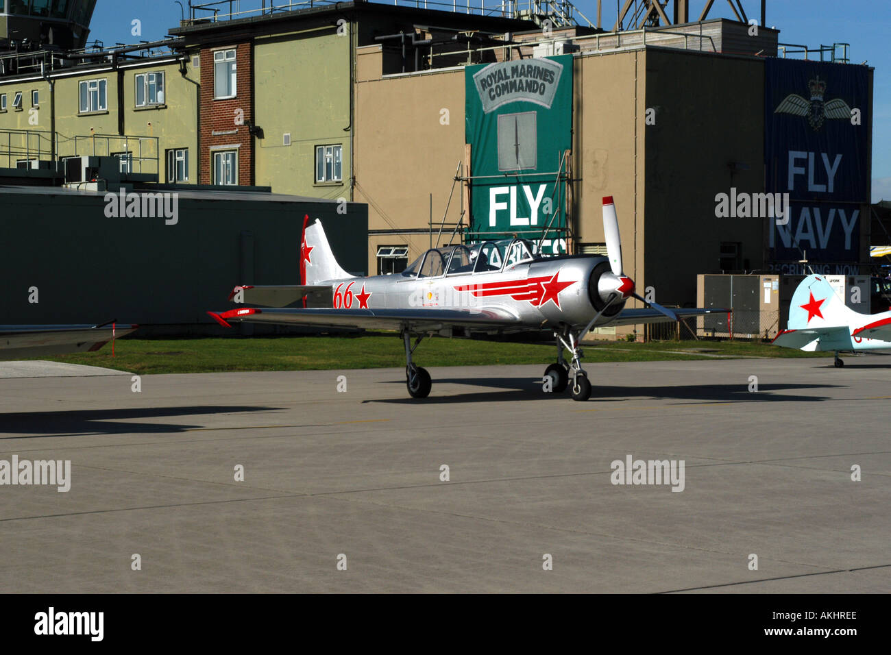 Initial flight training hi-res stock photography and images - Alamy
