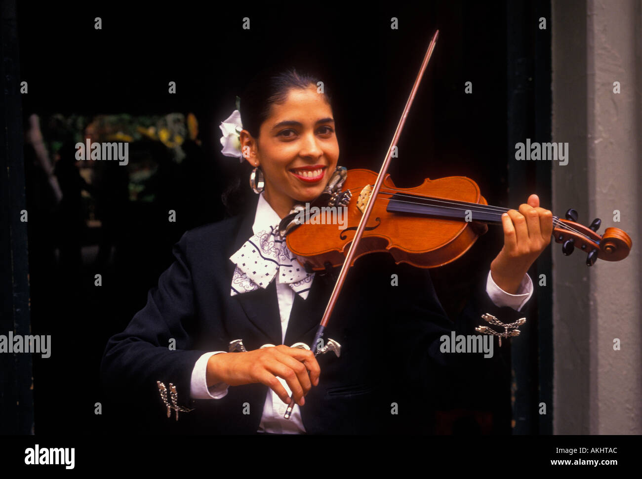 Mariachi woman hi-res stock photography and images - Alamy