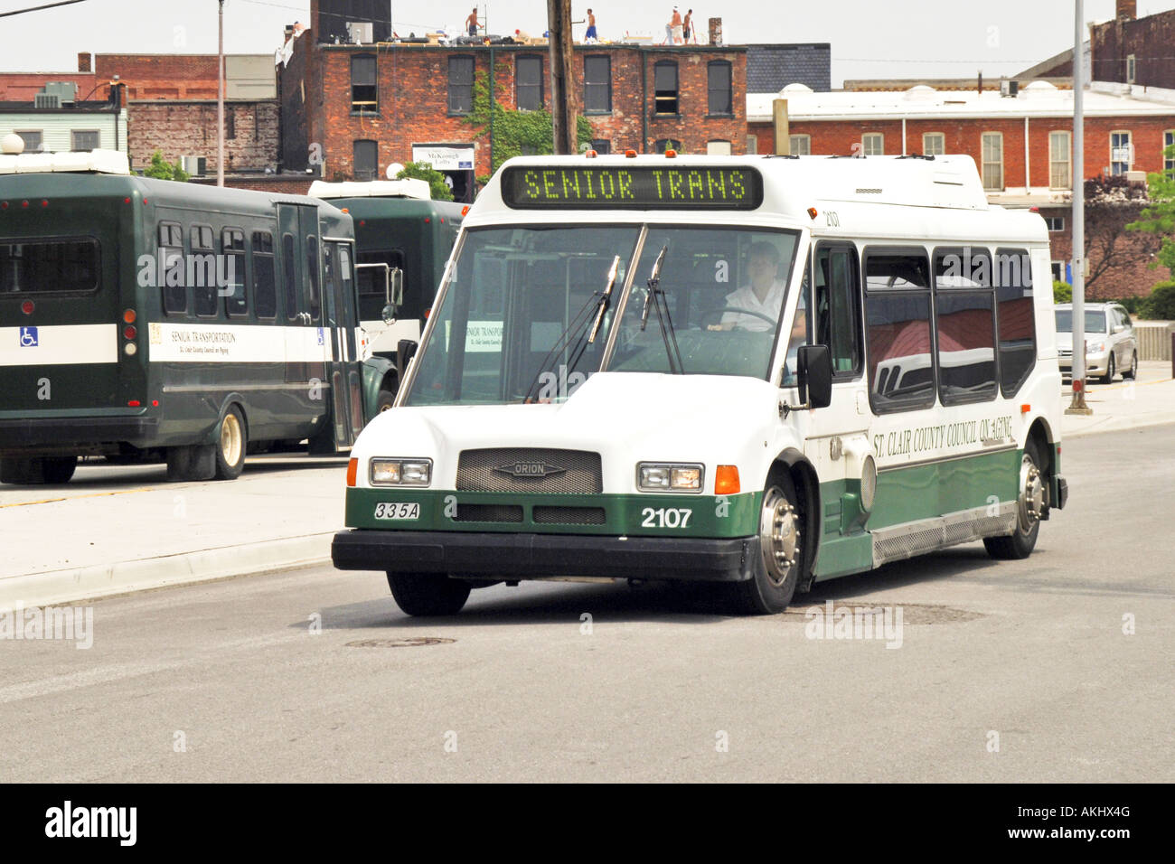 Senior shuttle bus hi-res stock photography and images - Alamy
