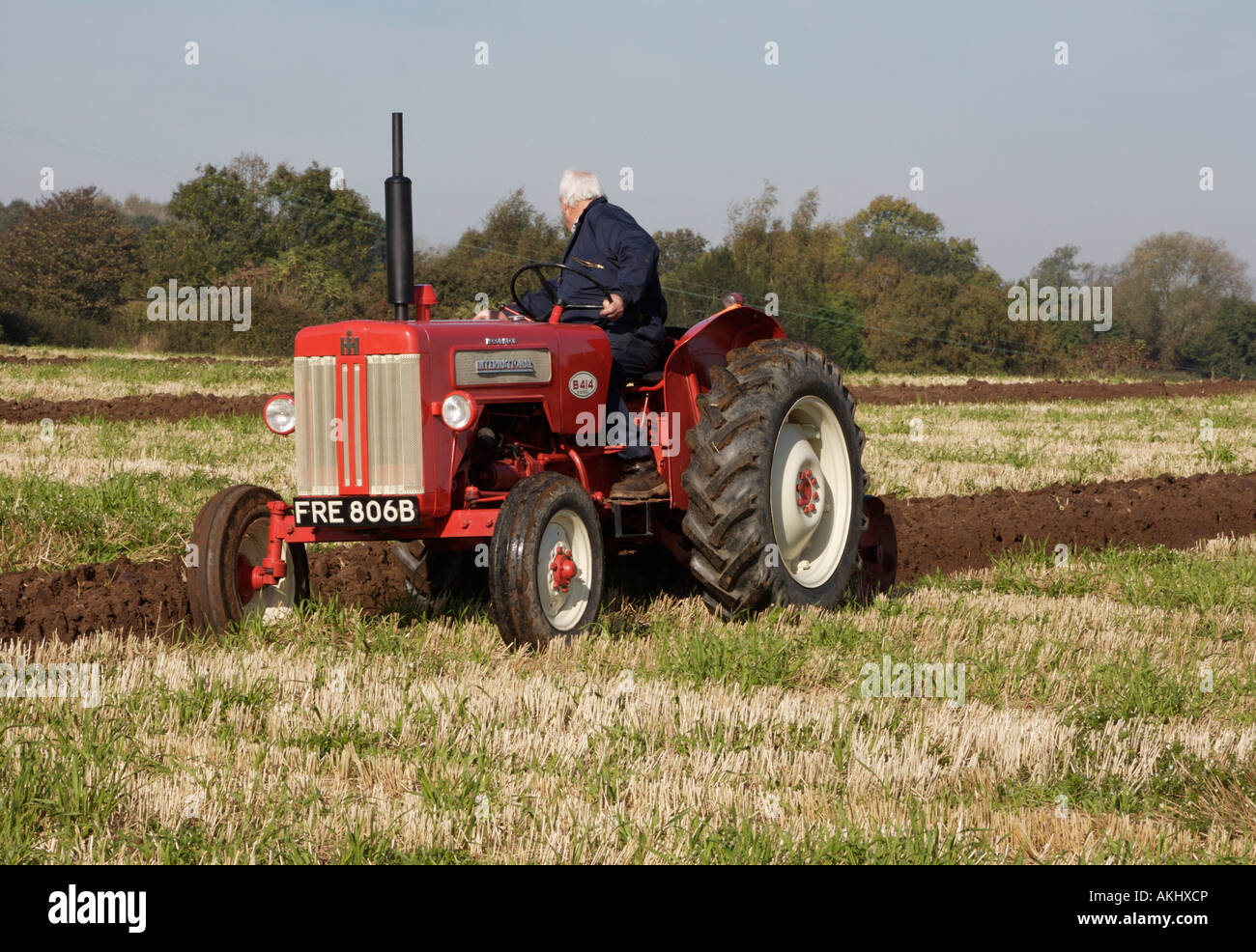 International harvester farm tractor hi-res stock photography and ...