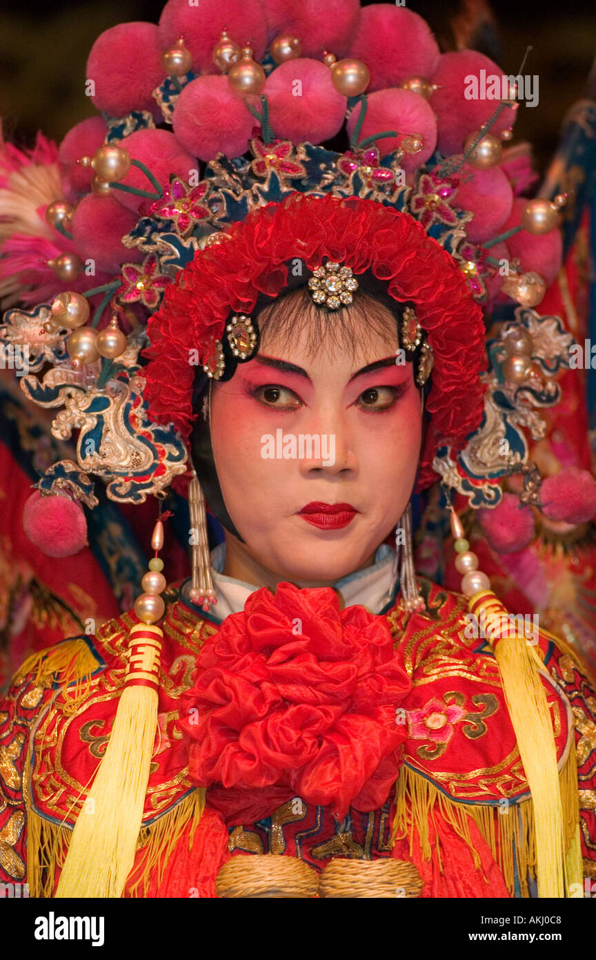 Female star sing in full costume with headdress at the Chinese Opera ...