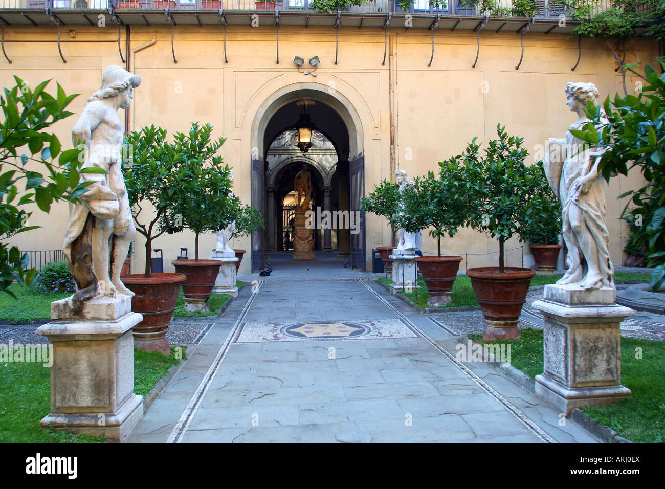 Medici palace garden hi-res stock photography and images - Alamy