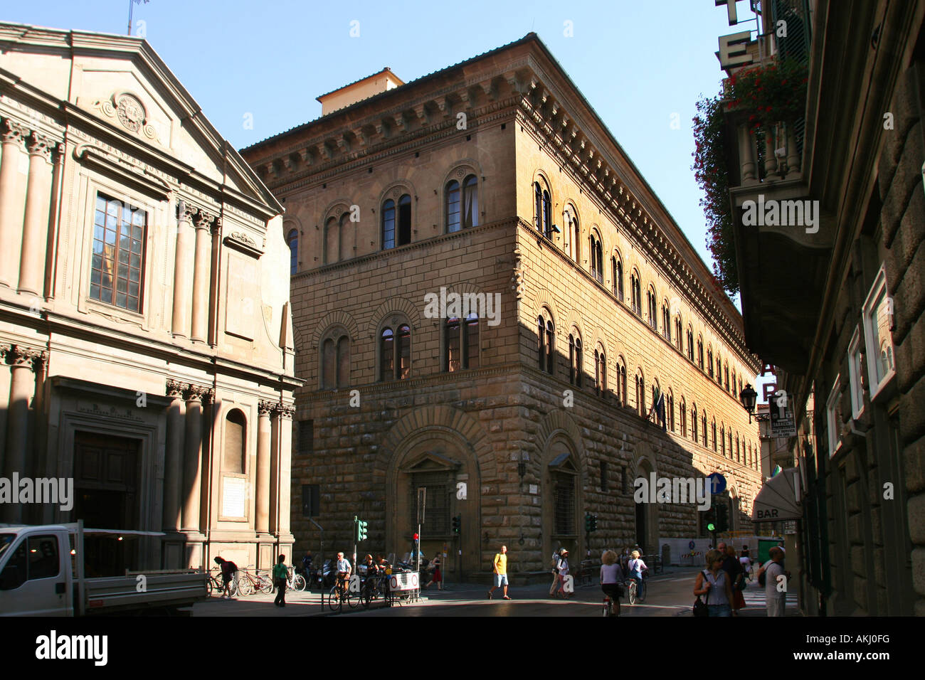 Medici palace hi-res stock photography and images - Alamy