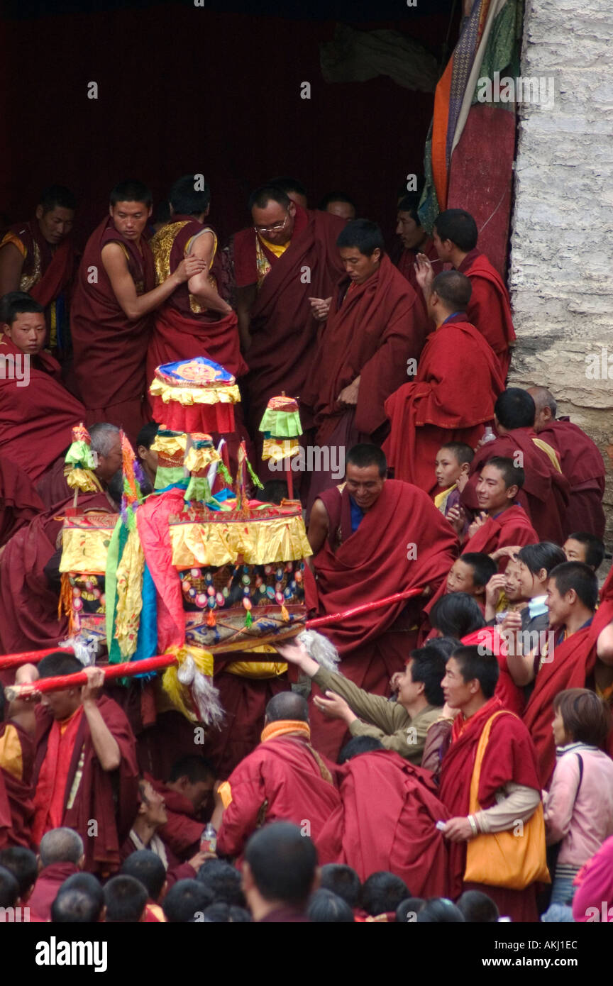 Buddhist monk with holy relics at the initiation following the Monlam ...