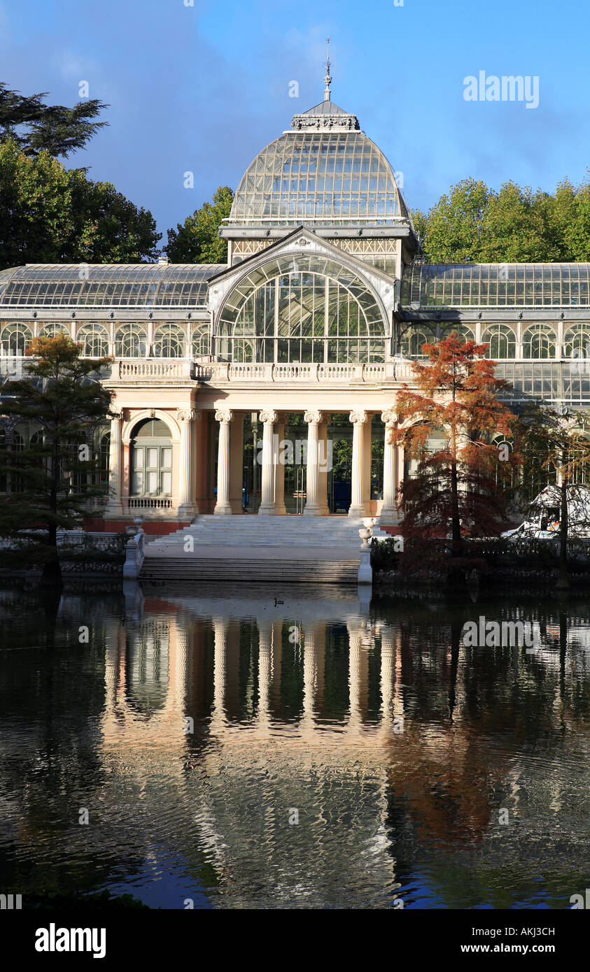 Spain, Madrid, Retiro garden, Palacio de Cristal Stock Photo - Alamy