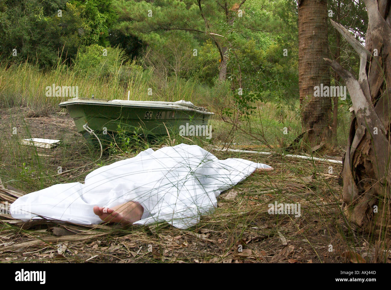 Female corpse hi-res stock photography and images - Alamy