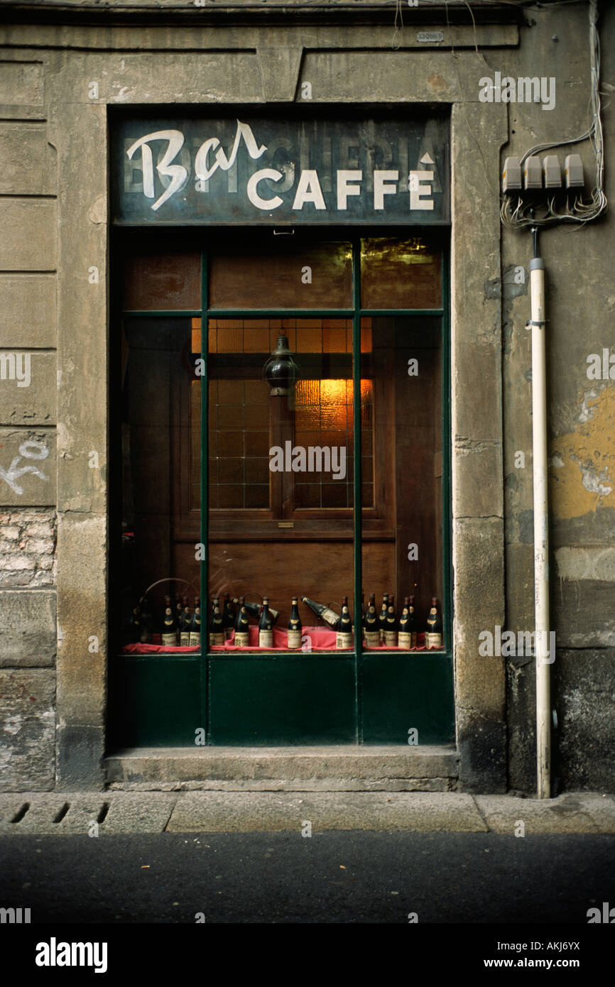 Restaurant front hi-res stock photography and images - Alamy