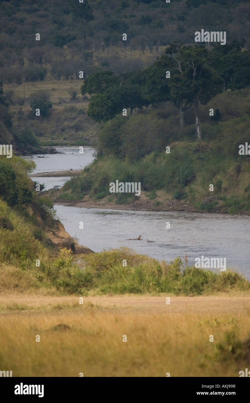 The Mara river cutting through the beautiful African terrain Stock ...