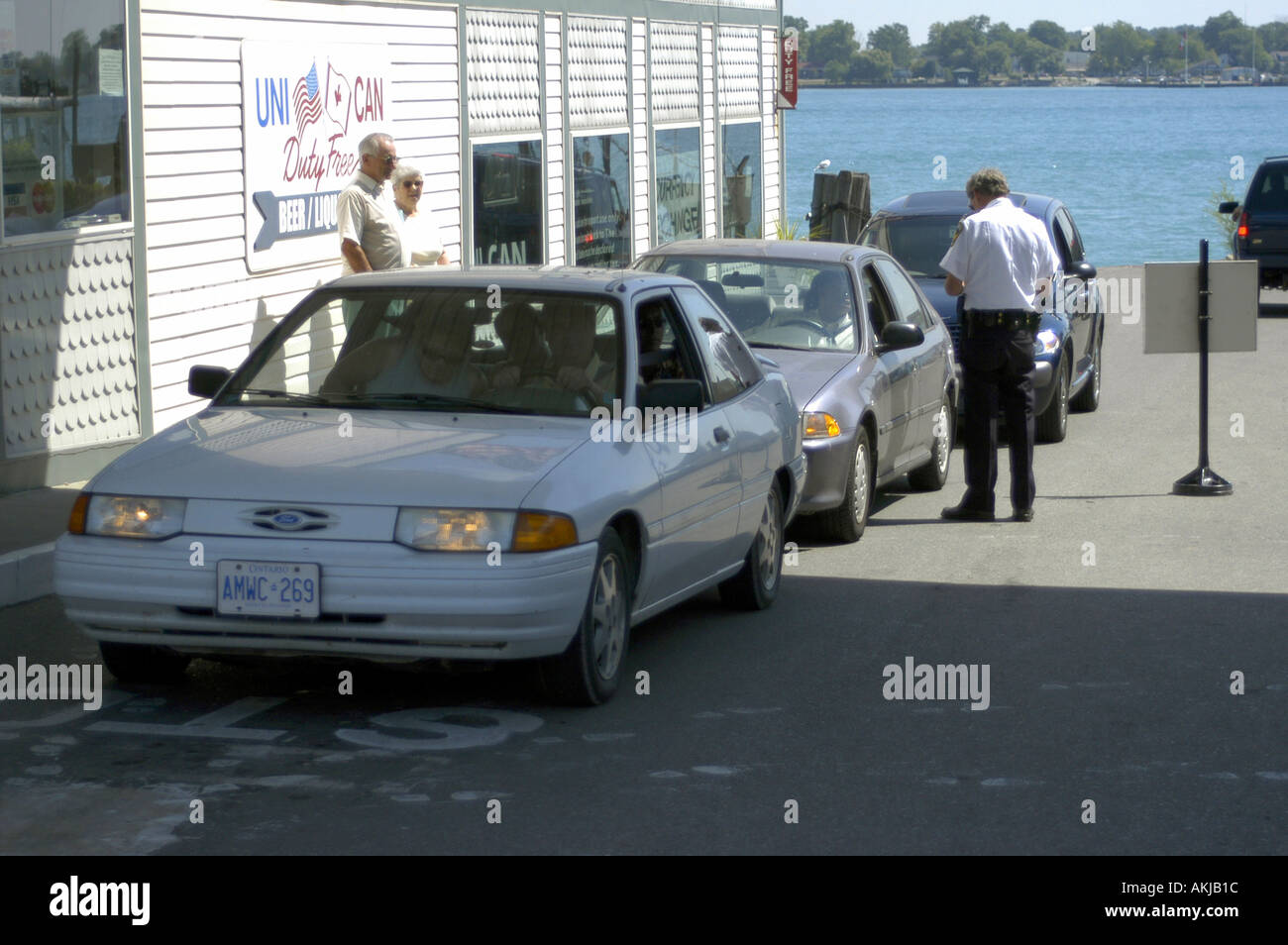 Customs officer canada hi-res stock photography and images - Alamy
