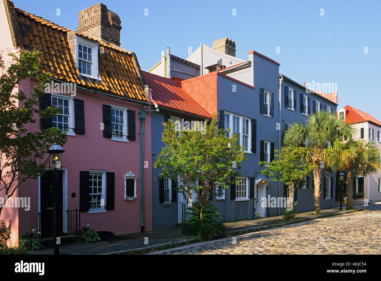 South Carolina Charleston The Pink House Stock Photo - Alamy