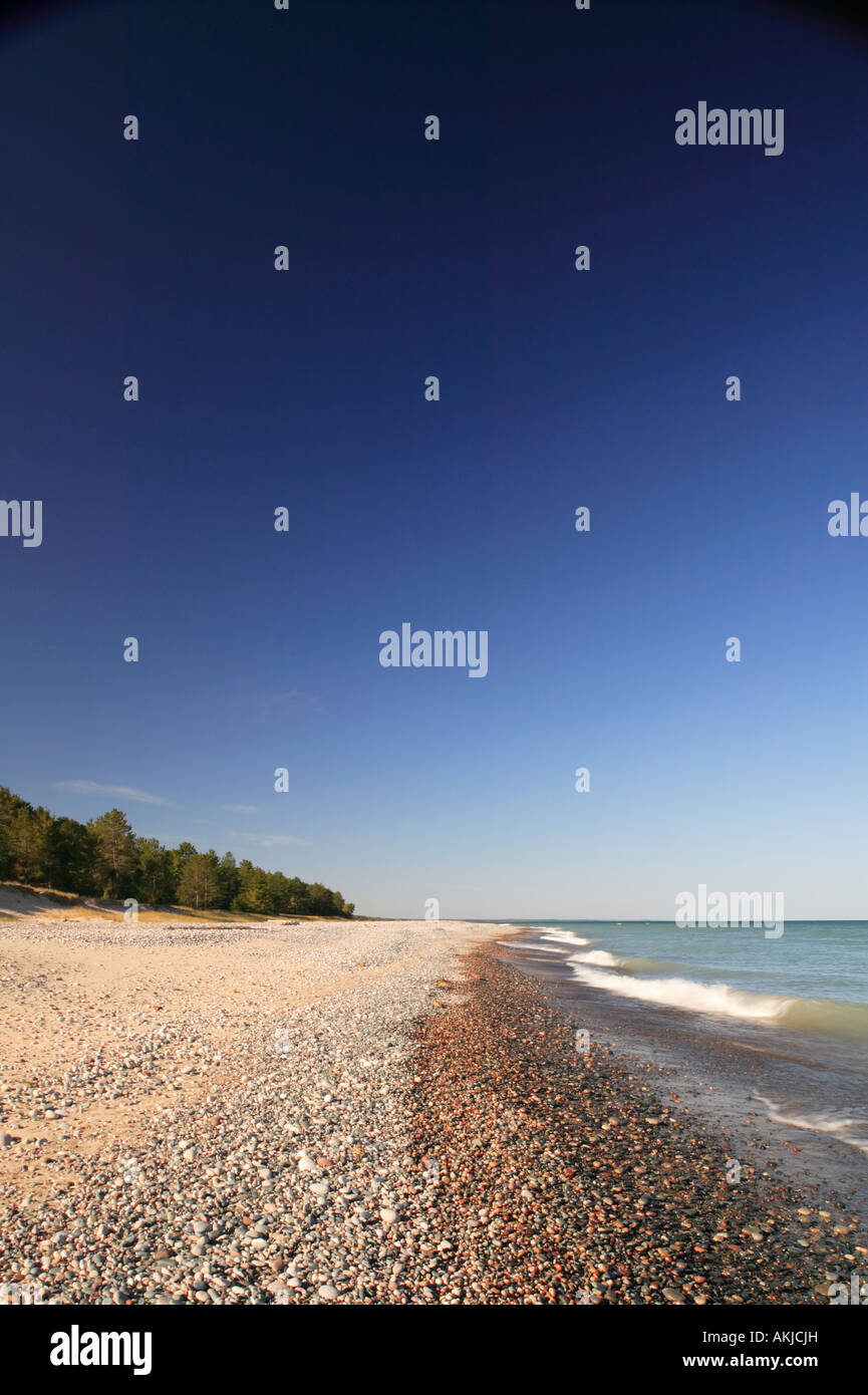 Lake Superior shoreline, Michigan s Upper Peninsula Stock Photo - Alamy