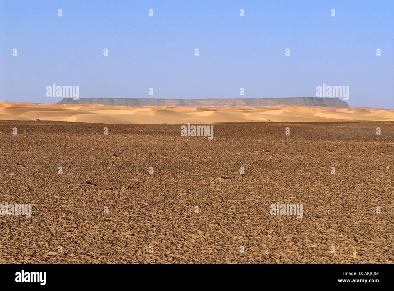 Mauritania desert erosion hi-res stock photography and images - Alamy