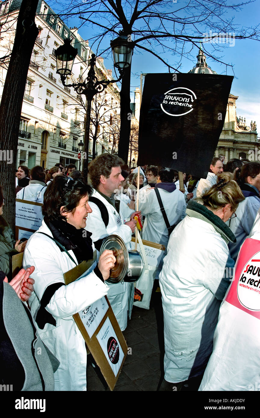 Paris FRANCE, Demonstration of Student Scientists Against Government ...