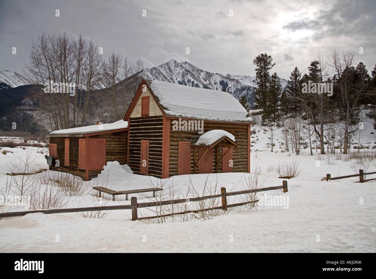Cottage at Twin Lakes Village, Sawatch Range, Colorado, USA Stock Photo ...