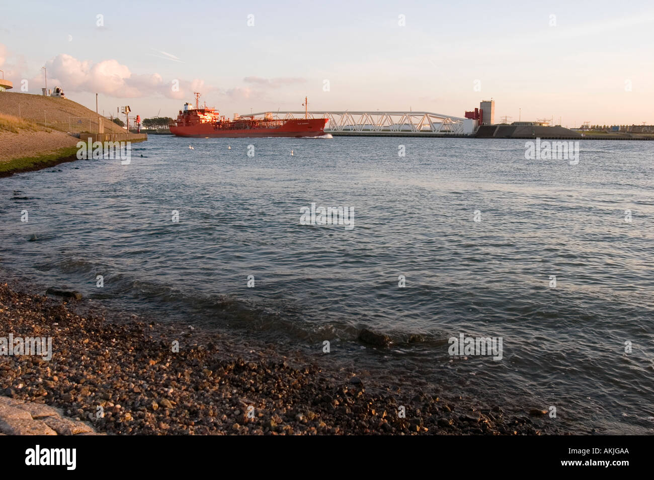Maeslant hi-res stock photography and images - Alamy