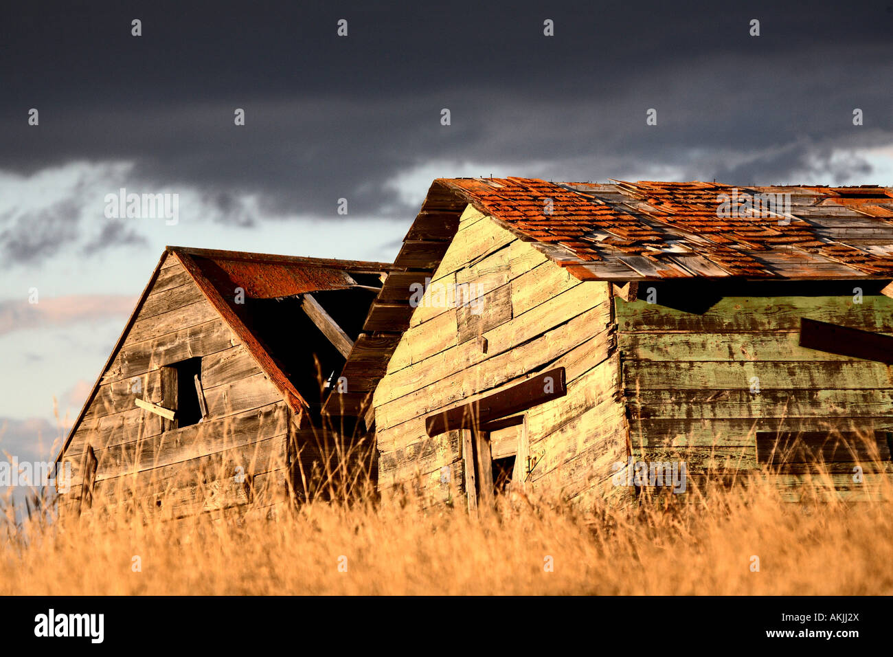 Unused wooden granaries Stock Photo - Alamy